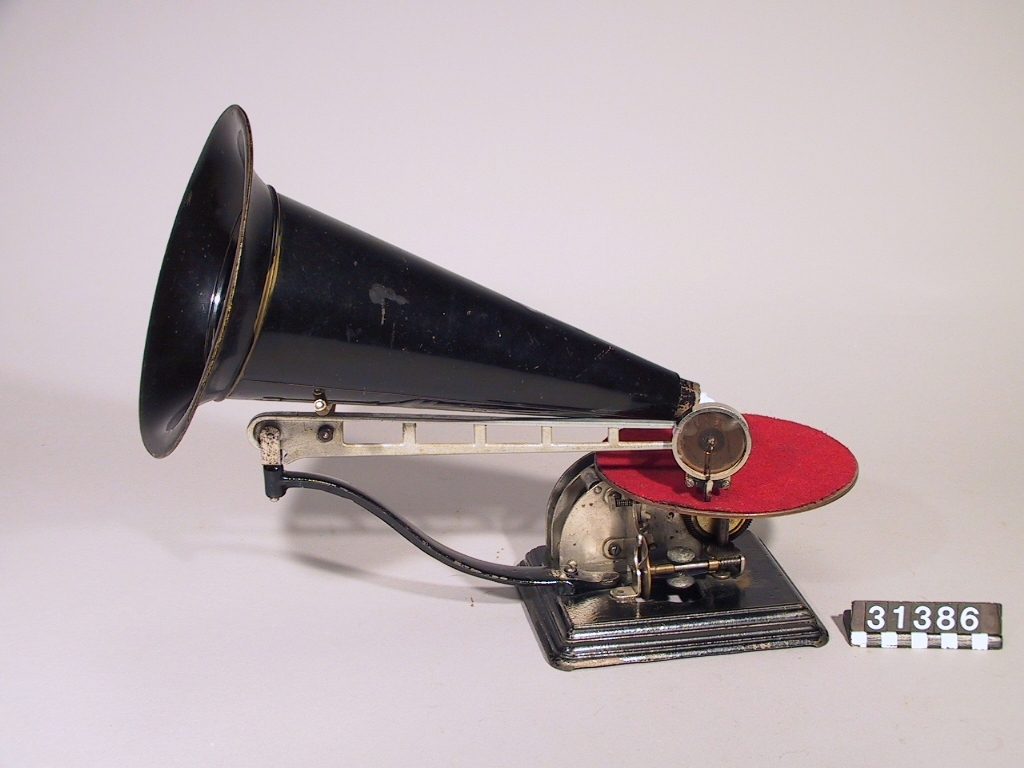 Grammofon - Tekniska Museet / DigitaltMuseum