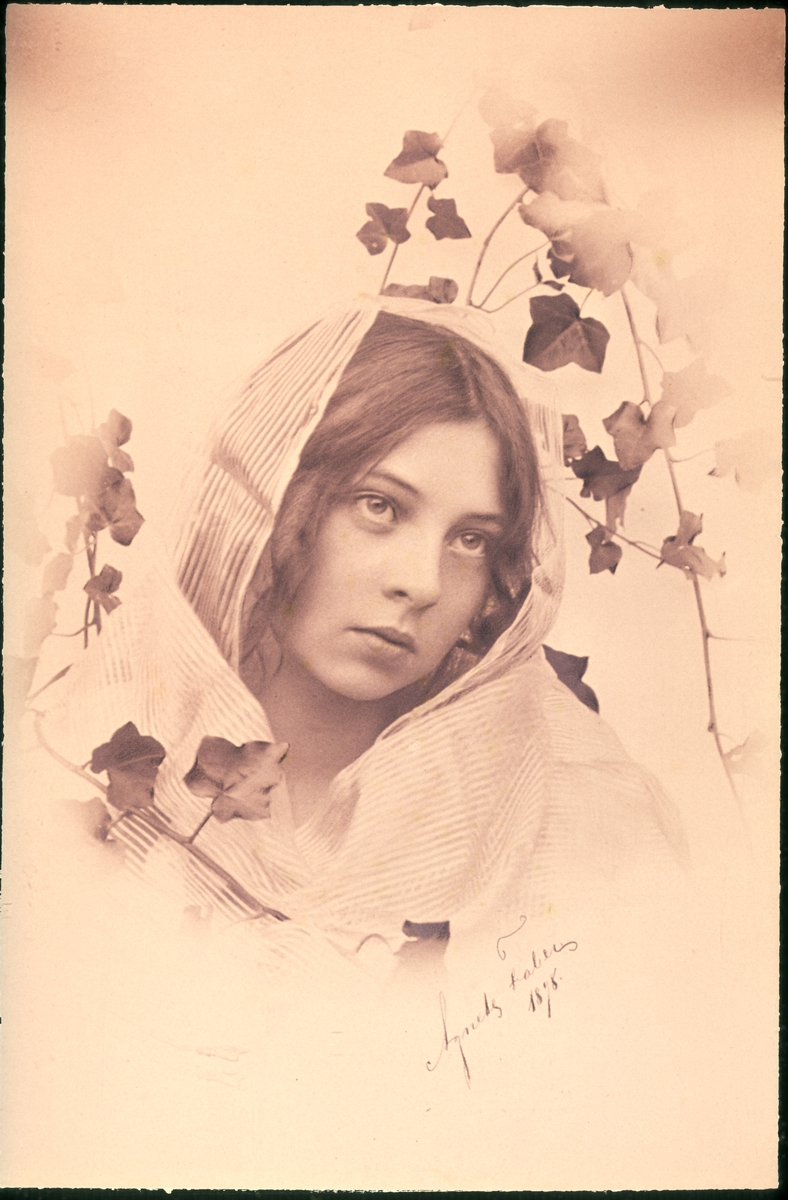Sigrid Undset - DigitaltMuseum